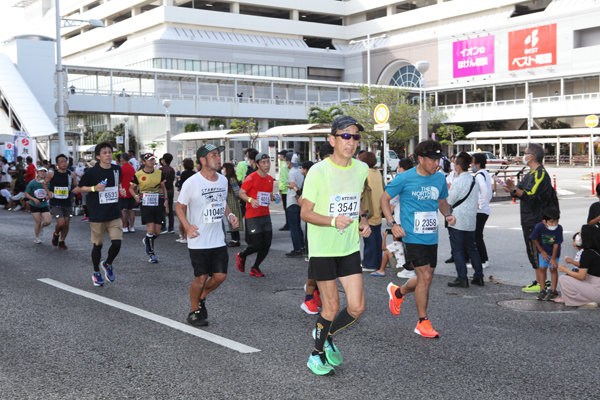 Photo Gallery - Naha Marathon 37th Race: Dec 3, 2023